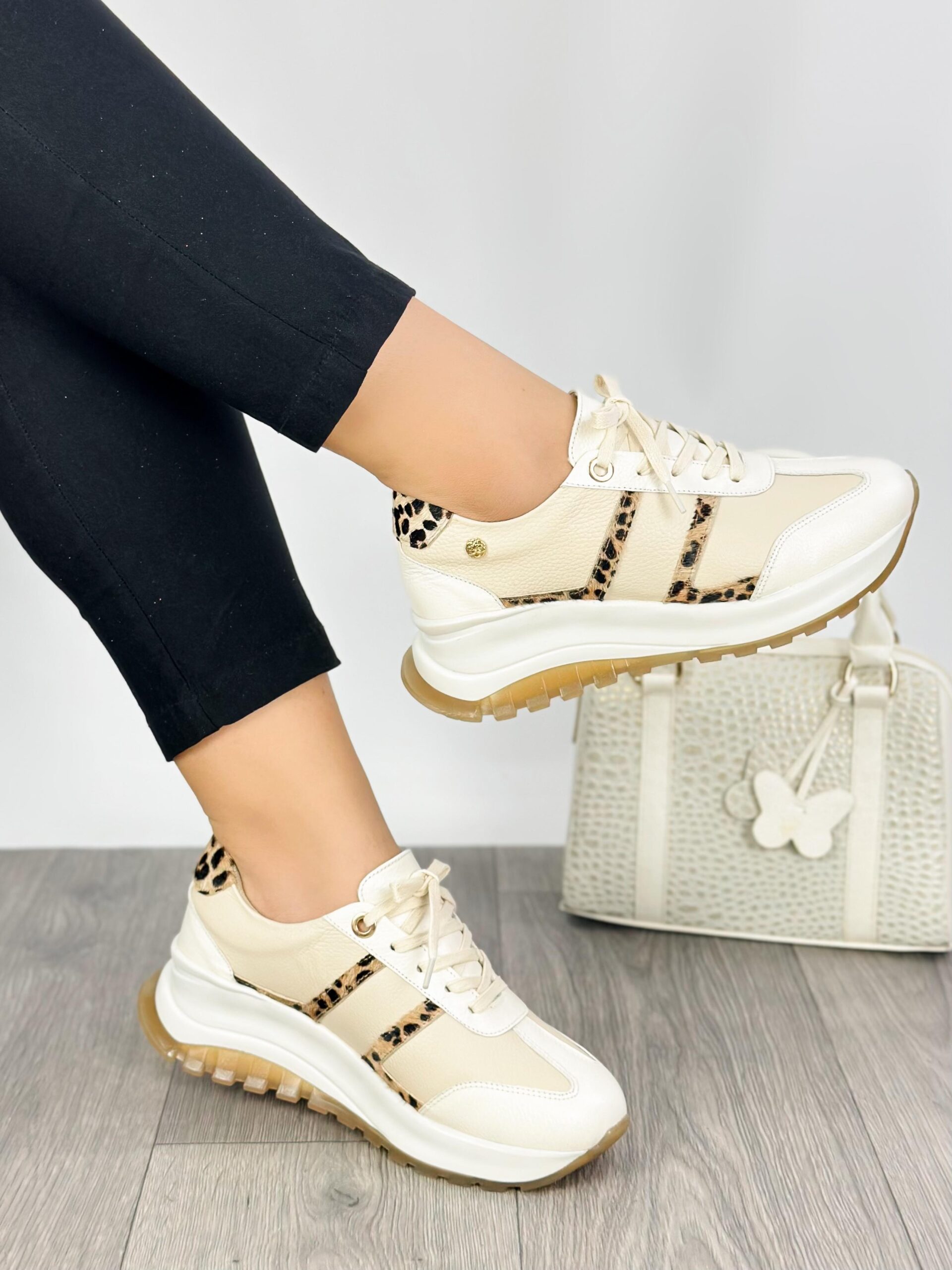 Tenis Talco Print x beige y Comodidad en Cada Paso